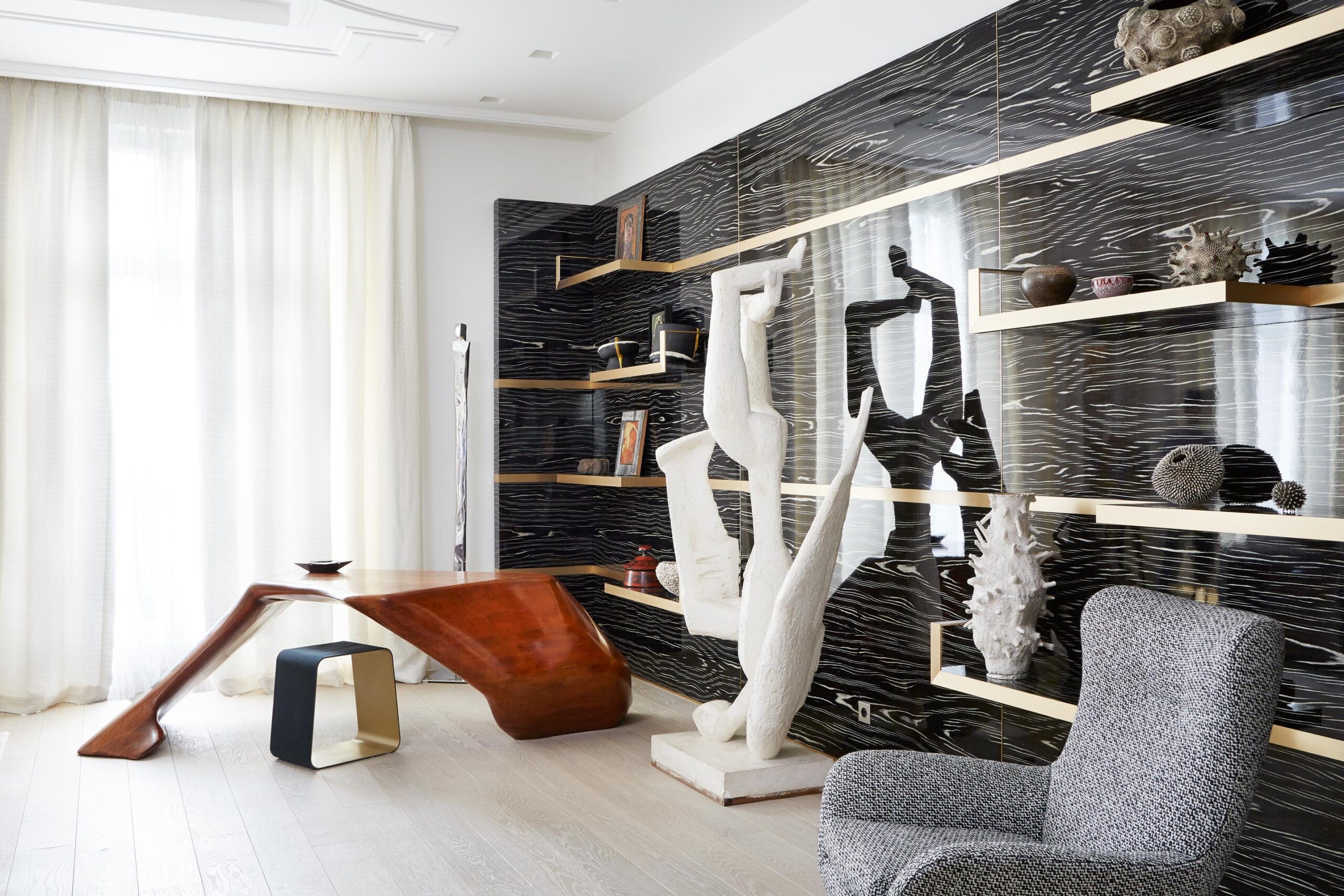 Stéphanie Coutas: Creates A Gallery-Like Refuge » Digs.net