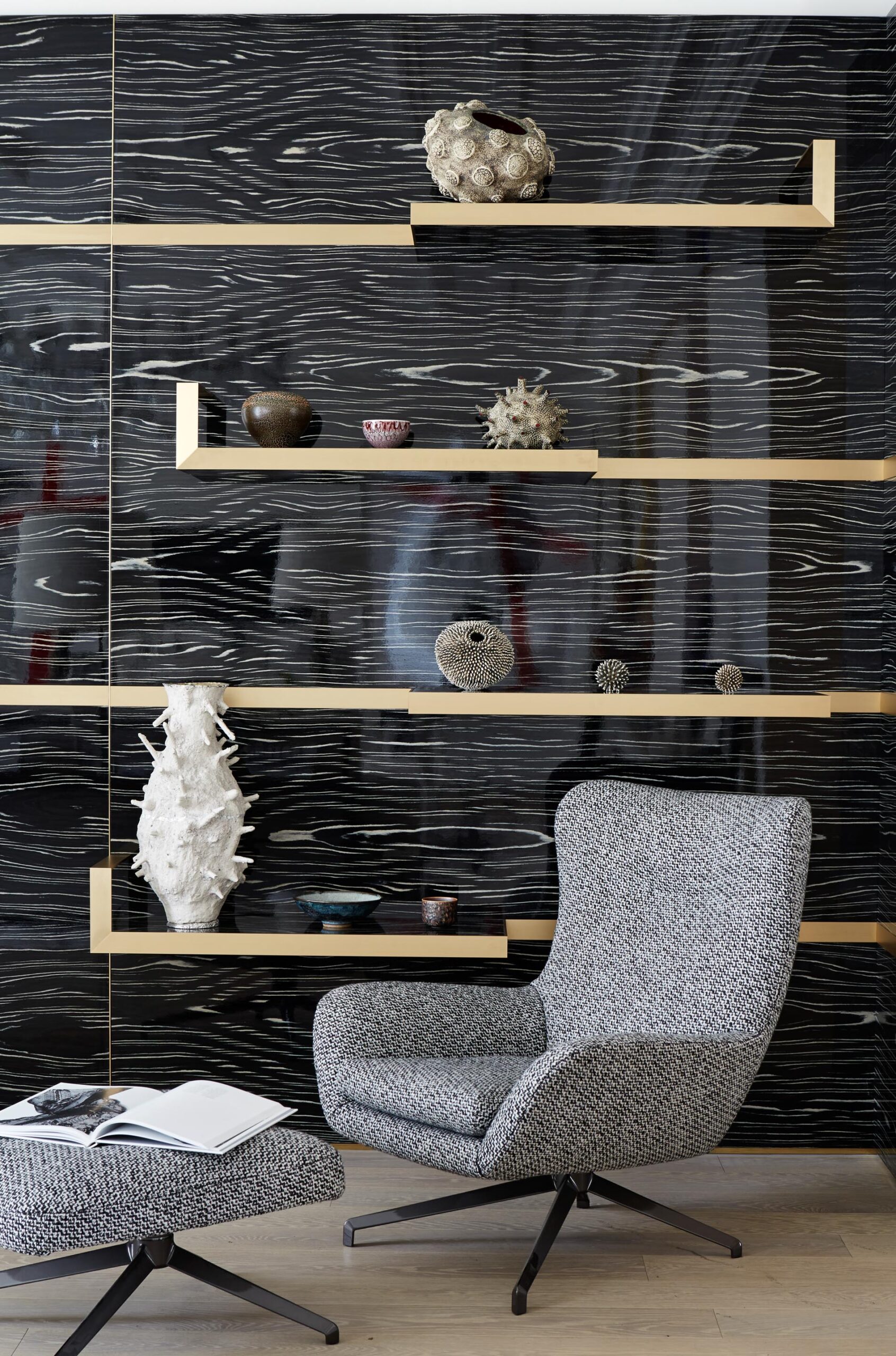 Stéphanie Coutas: Creates A Gallery-Like Refuge » Digs.net