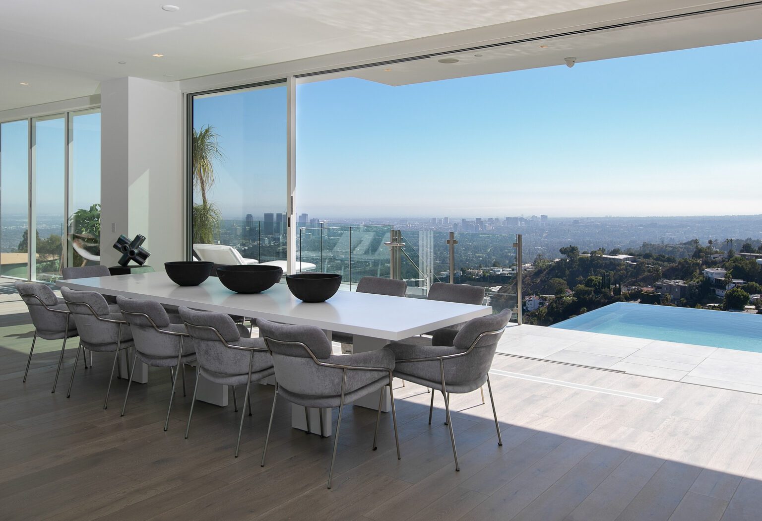 1615 Blue Jay Way Model of Perfection » Digs.net