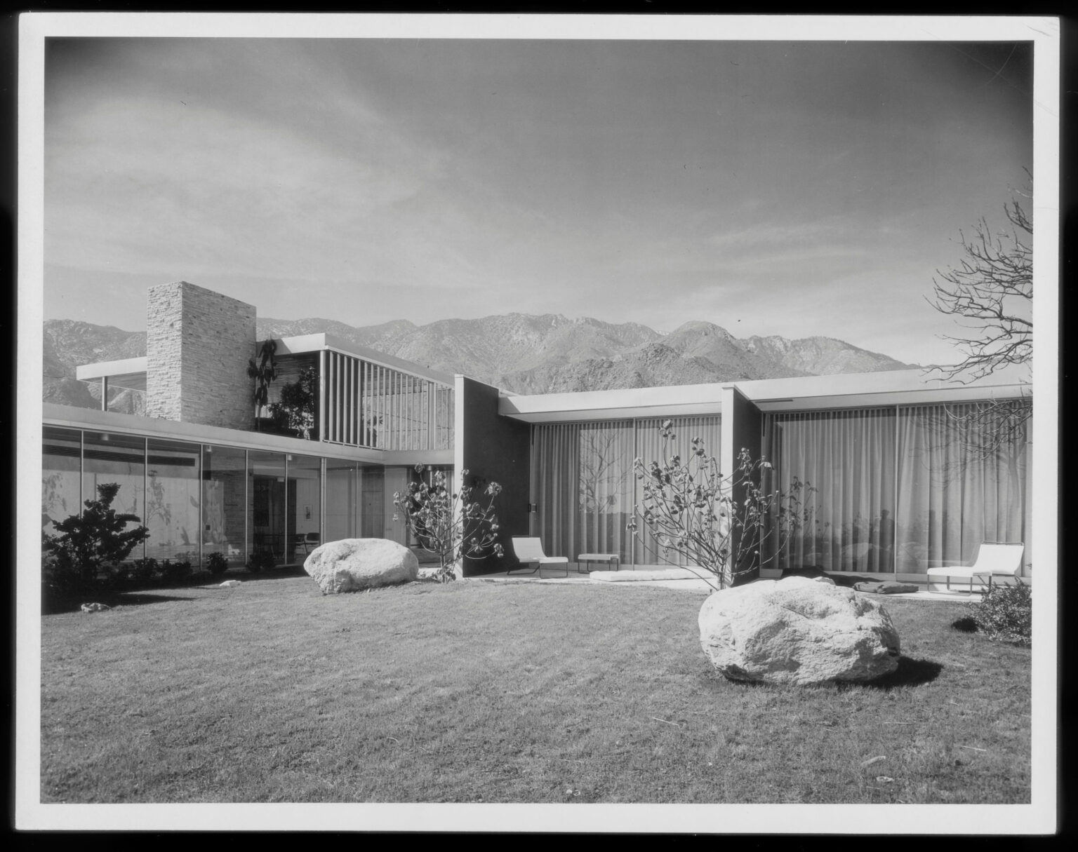 Richard Neutra's Kaufmann House in Palm Springs » Digs.net
